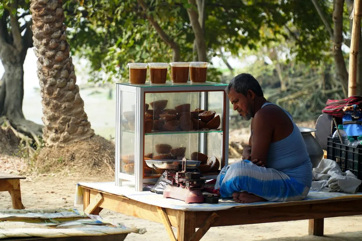 PHOTO ESSAY | A tapper’s tale: The story of Bengal’s nolen gur - Frontline